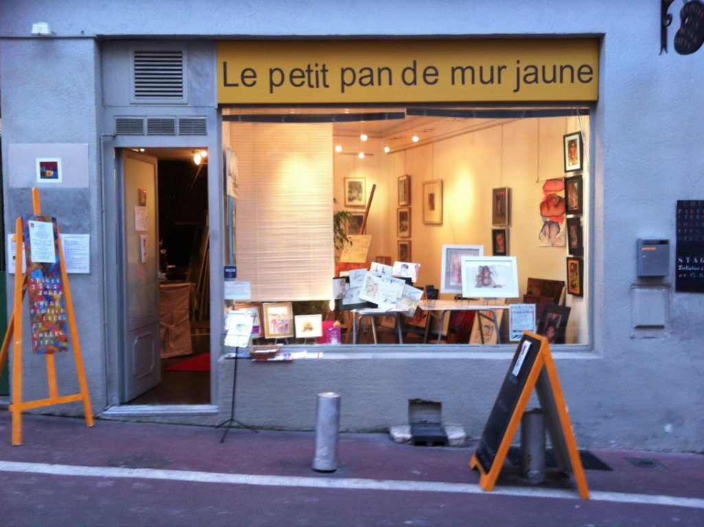 Le petit pan de mur jaune - Nice Shopping