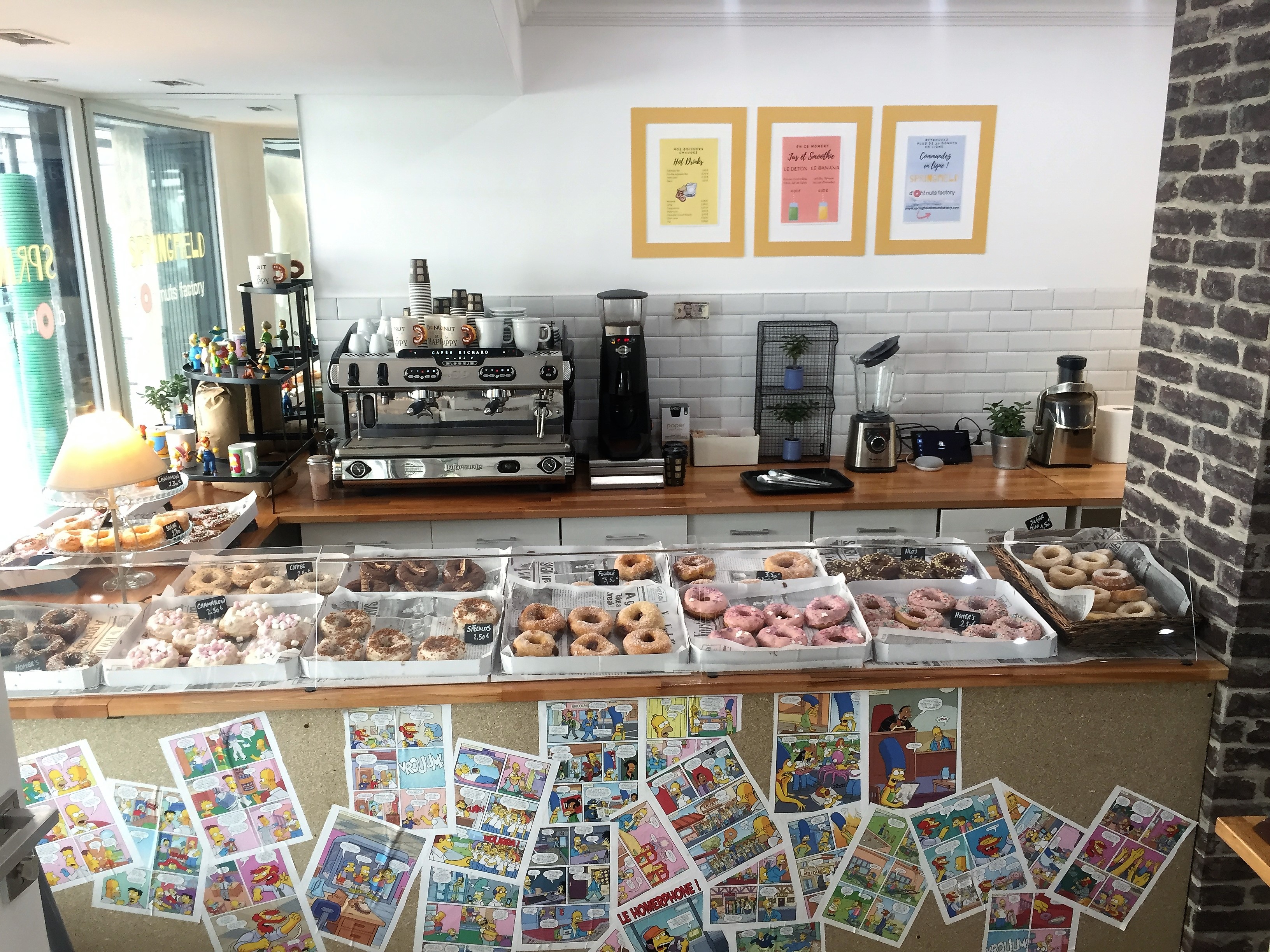 Springfield Donuts Factory Nice