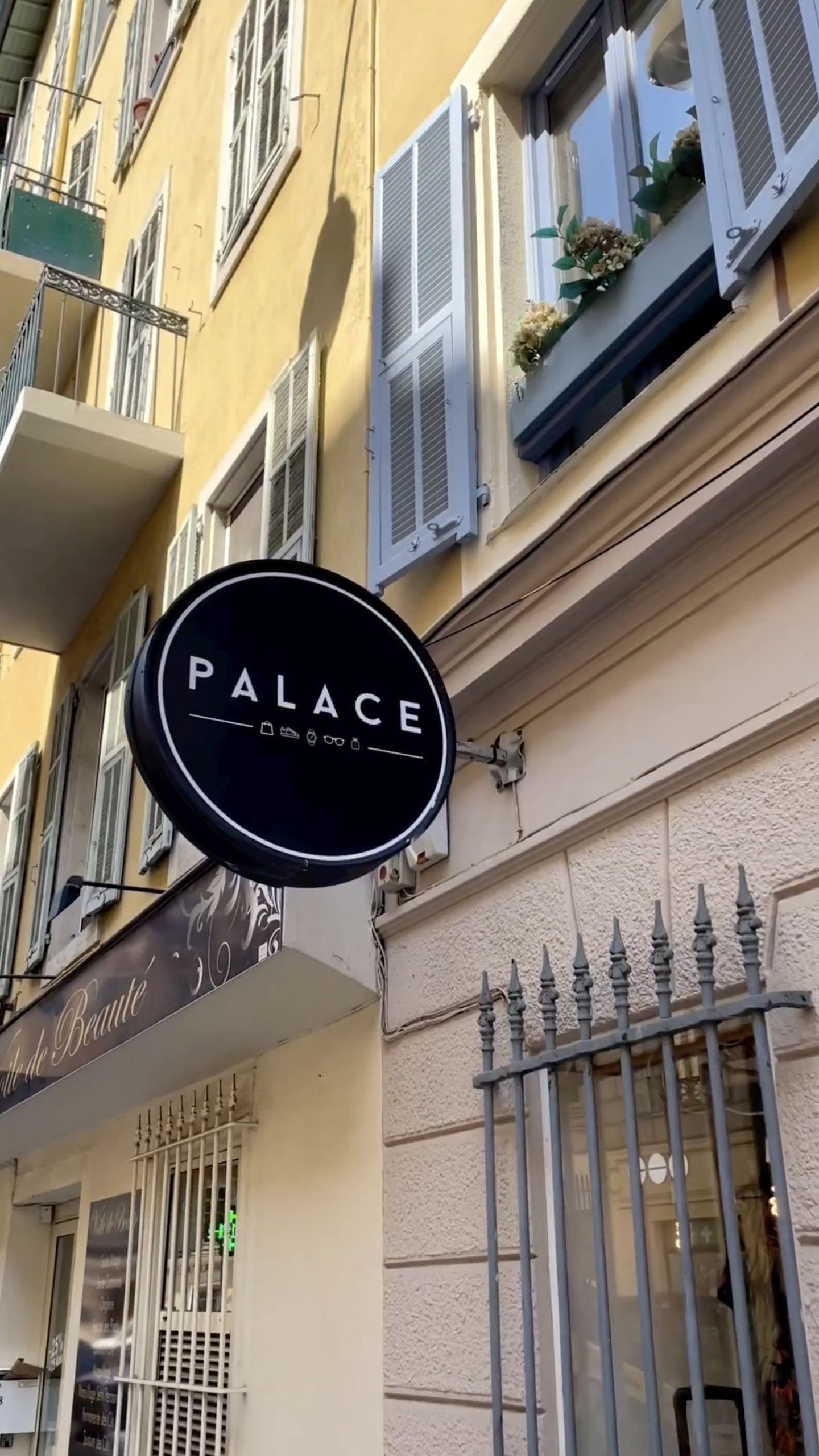 Zoom Commerce : Palace shop - Nice Shopping